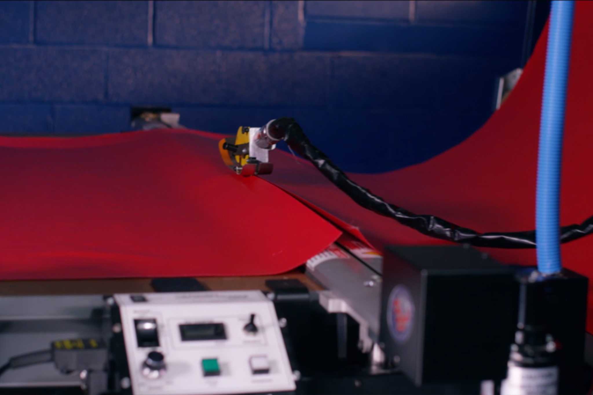 Falcon® Air - Pneumatic Powered Cutting Head - Eastman Machine